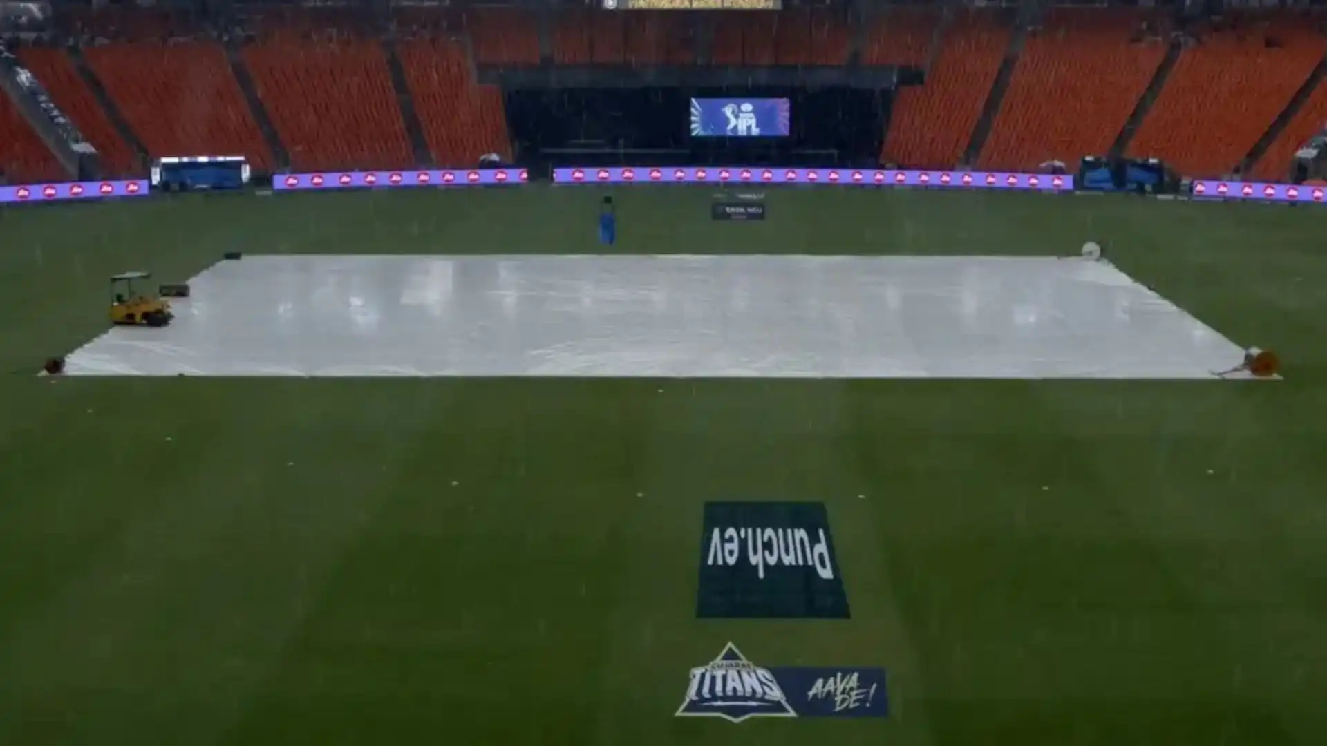 Virat Kohli's RCB Out Of IPL 2024? What If Ahmedabad Weather Abandons ...