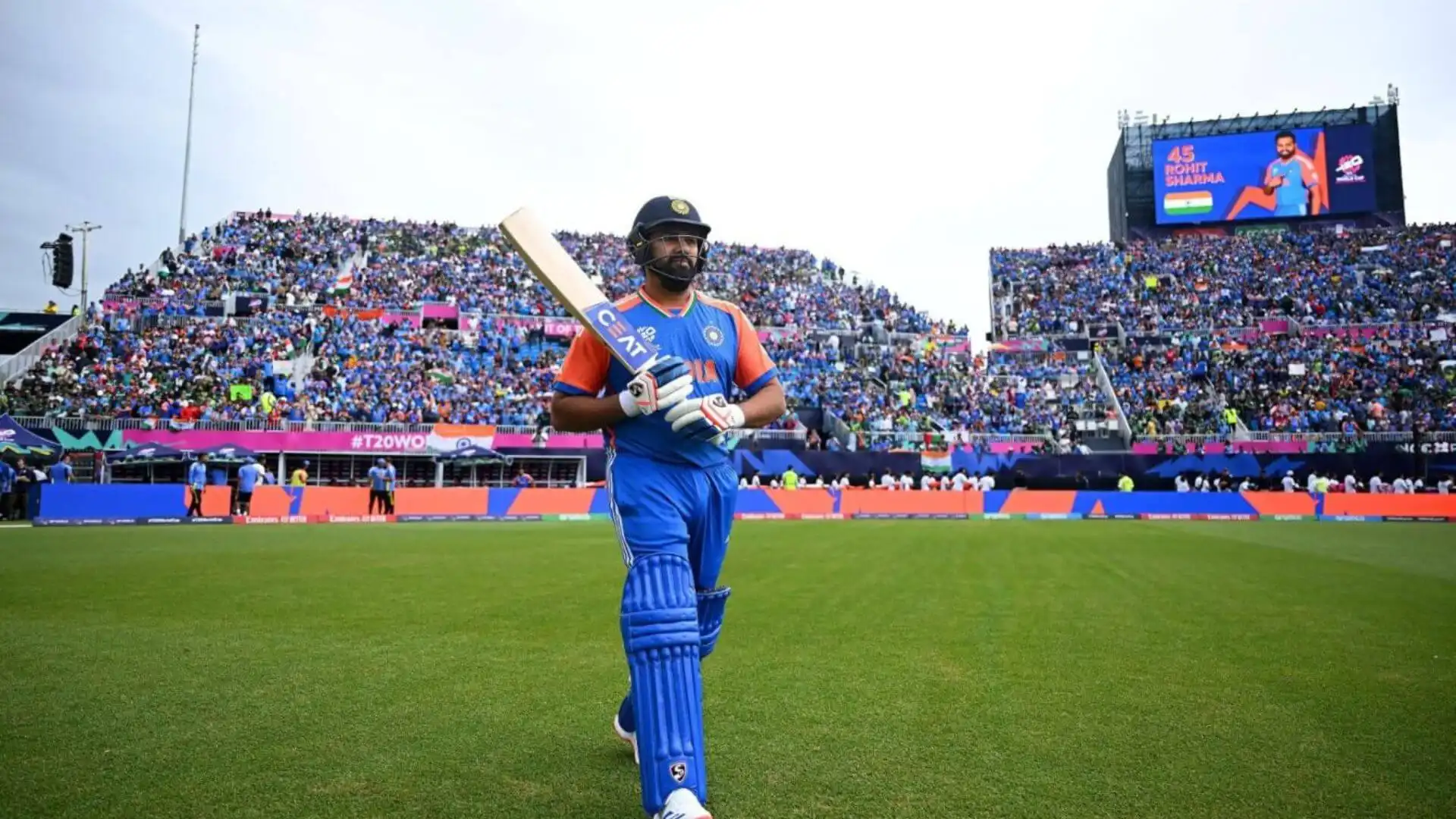 'No Weakness..,' Gavaskar Defends Rohit Sharma Amid Struggle vs Left ...