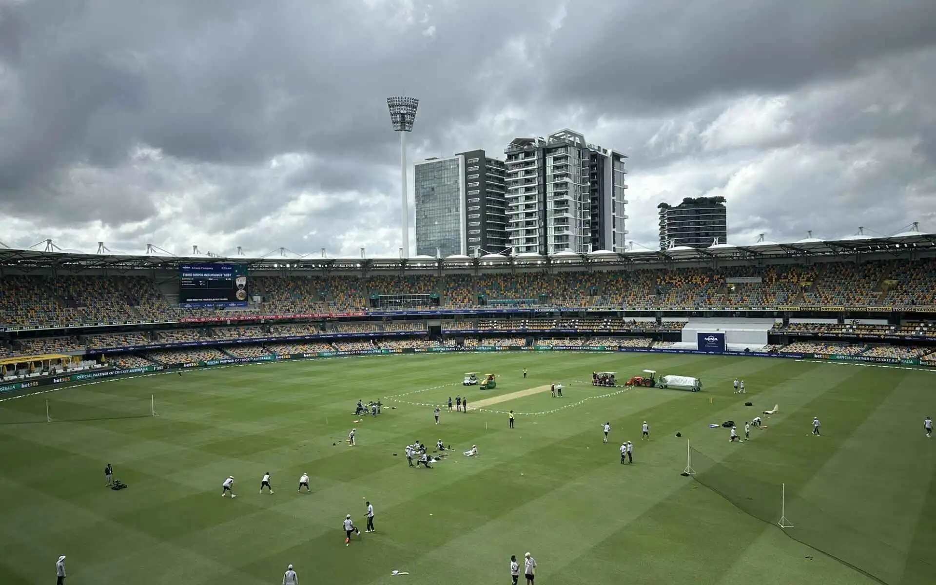 The Gabba Brisbane Pitch Report For HEA vs THU BBL 2024-25 Match 25 ...