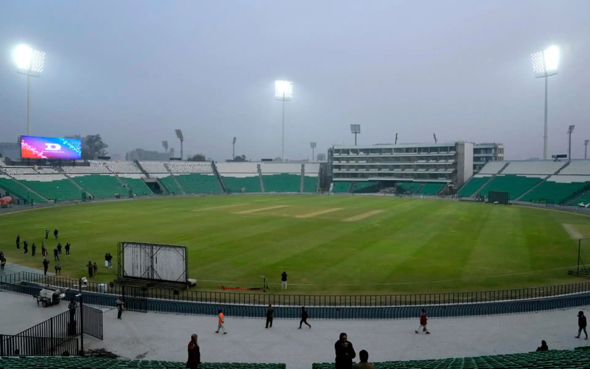 Gaddafi Stadium Lahore Pitch Report For SA vs NZ Champions Trophy ...
