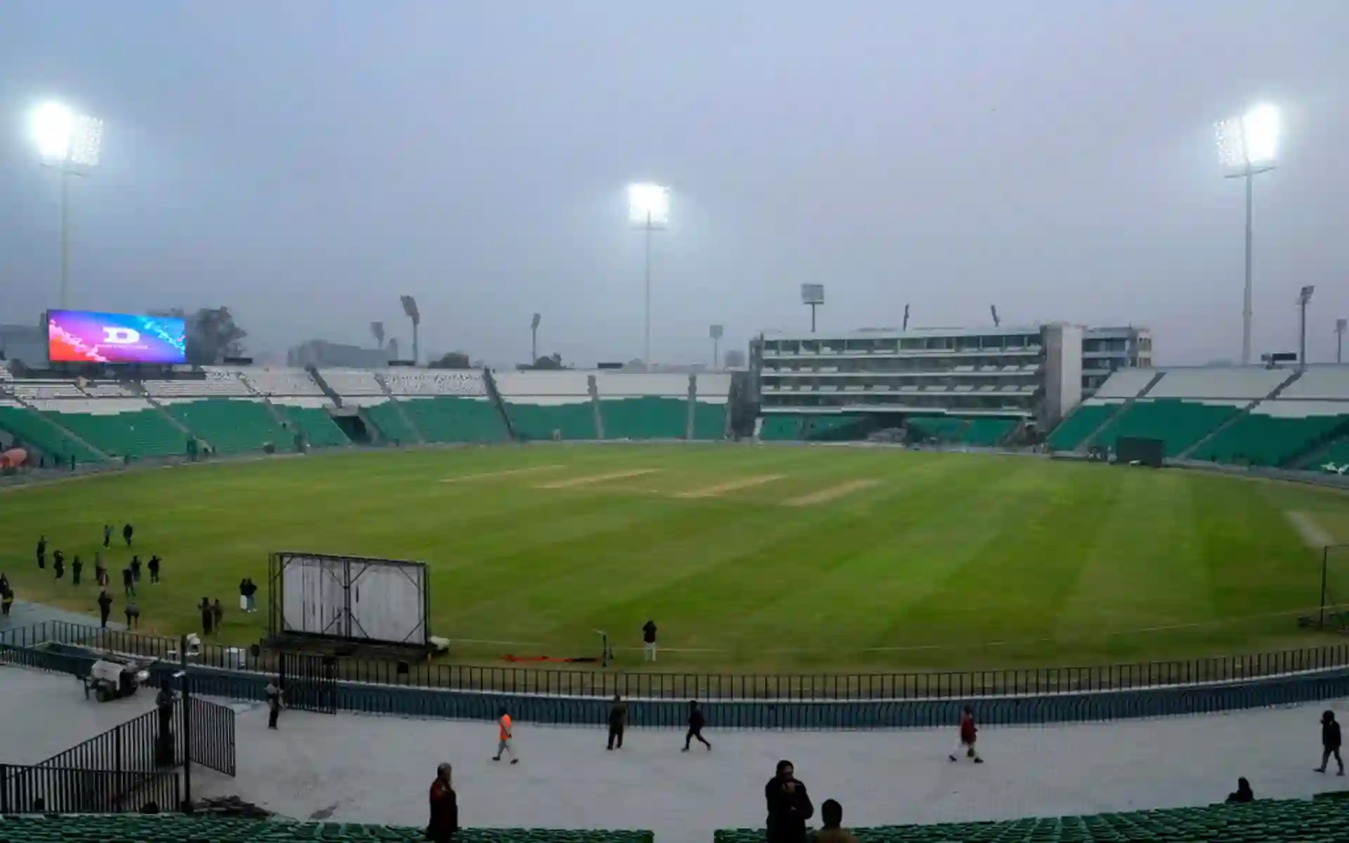 Gaddafi Stadium Lahore Pitch Report For SA vs NZ Champions Trophy ...