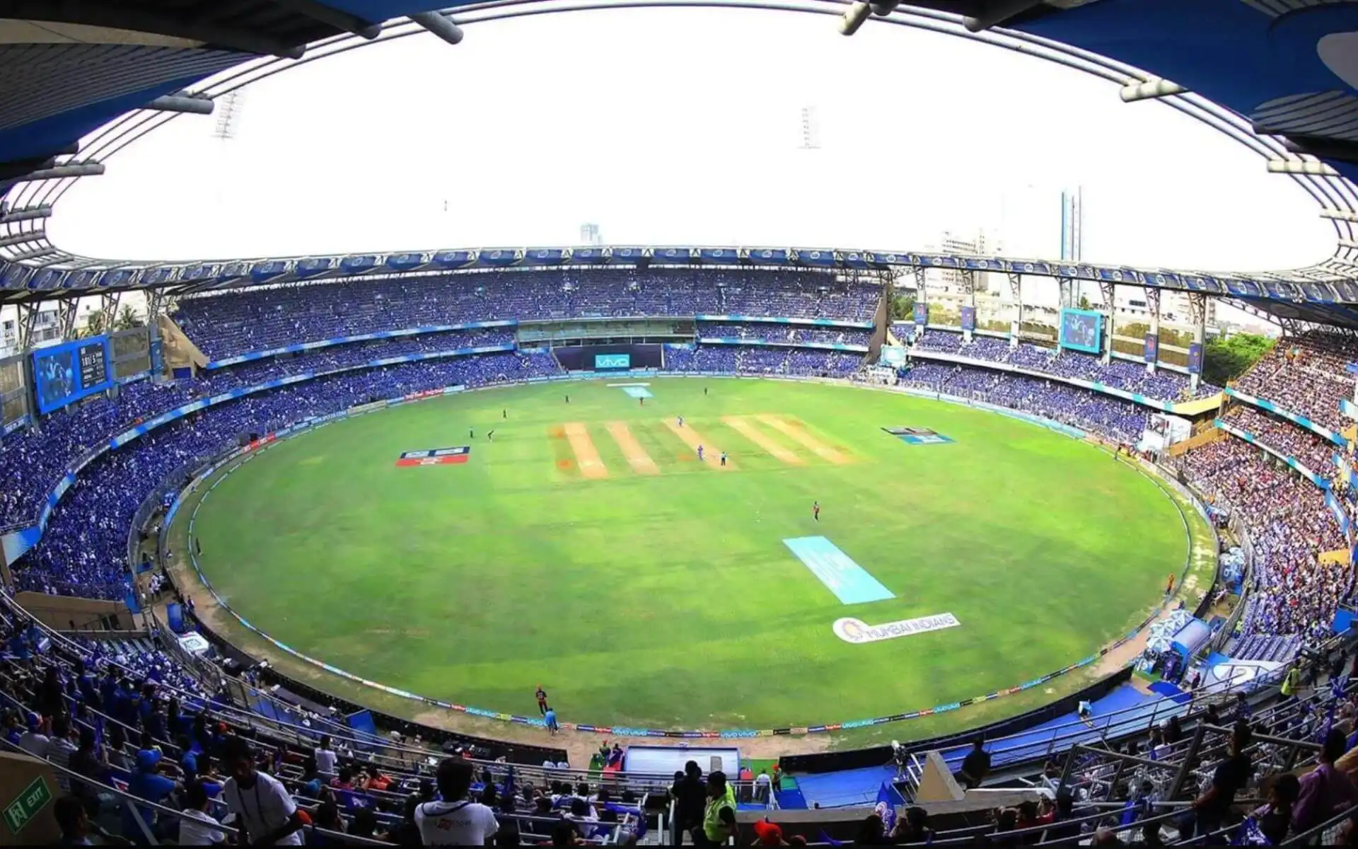 Wankhede Stadium Mumbai Pitch Report: How Will The Surface Play For MI ...