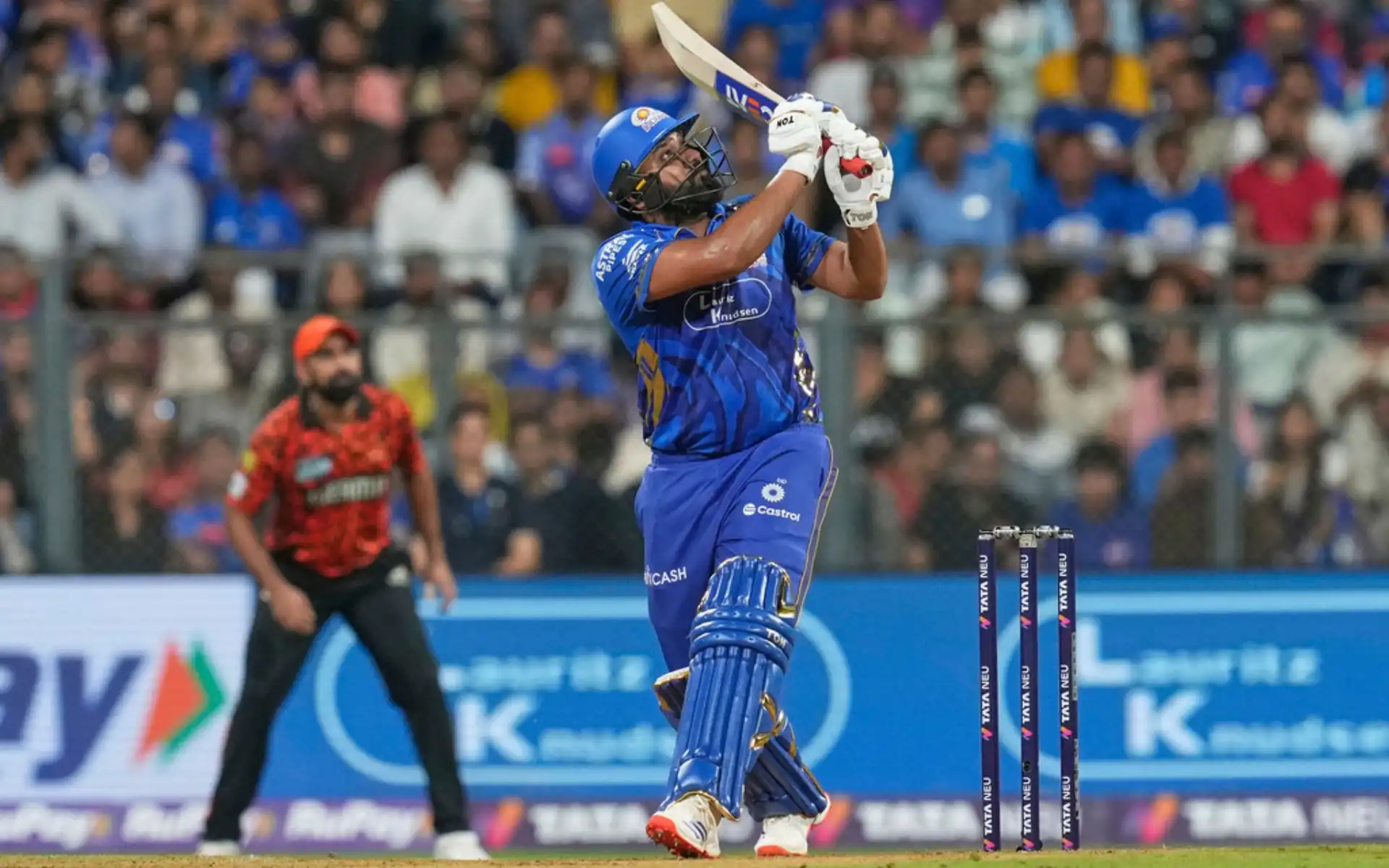 Century Completed! Rohit Sharma Completes 100 IPL Sixes At Wankhede ...