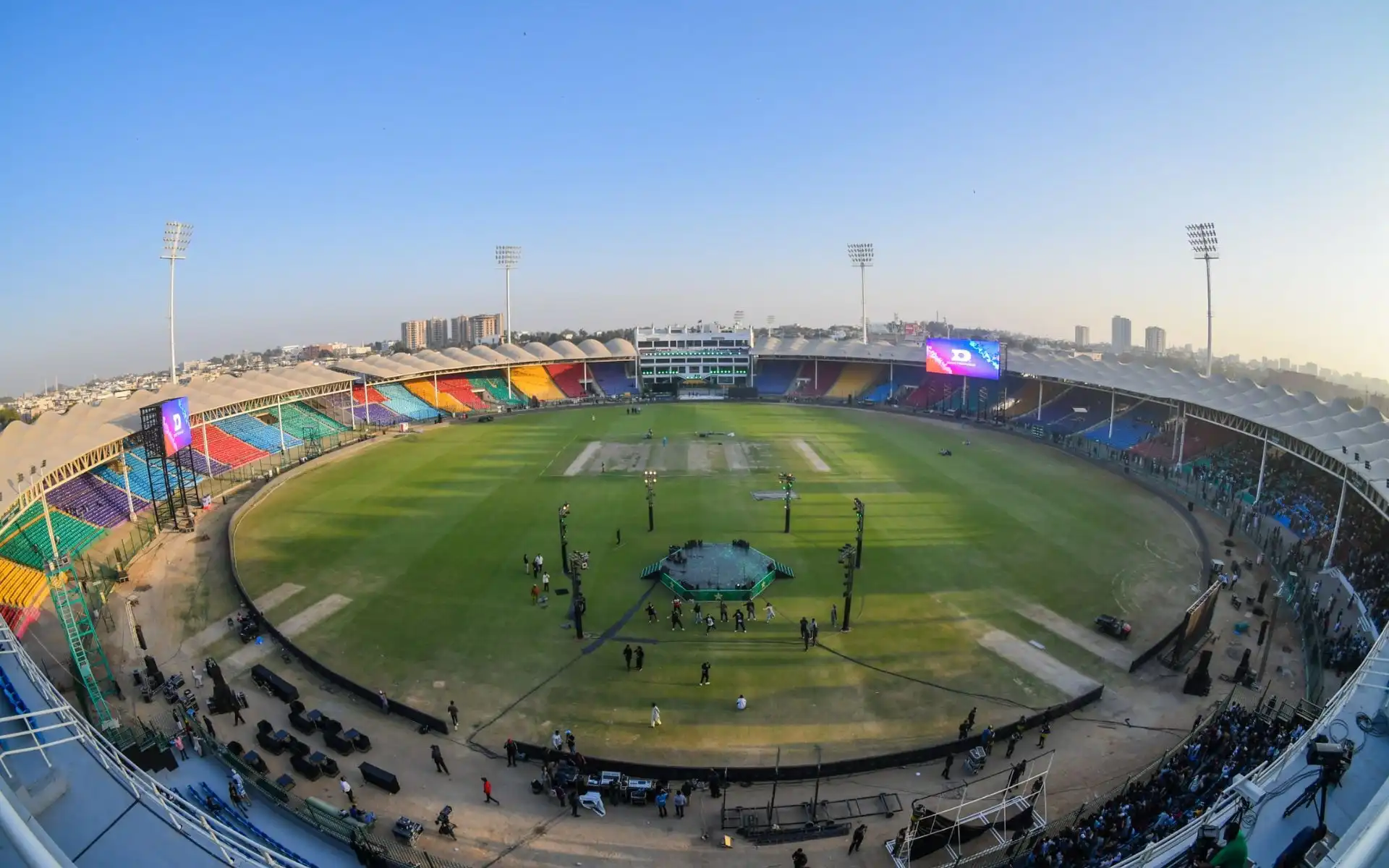 National Stadium Karachi Pitch Report: How Will The Surface Play For ...