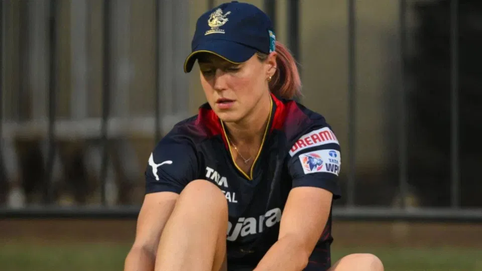 RCB's WPL reject Ellyse Perry flops with six-ball duck in Women’s ...